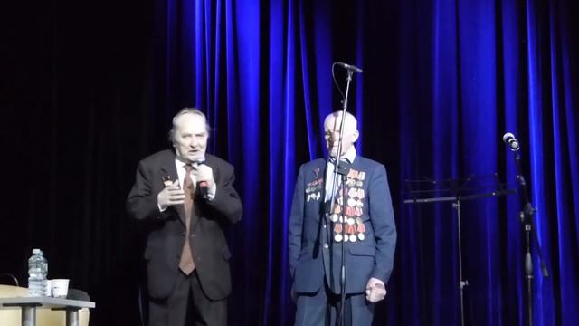 Василий Леонов "Многострадальная Россия, ты помнишь 41-й год"