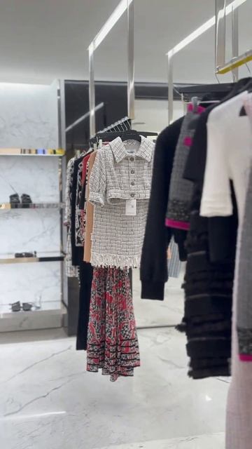 ДЕЙСТВИТЕЛЬНО ли мода Chanel стоит ажиотажа?