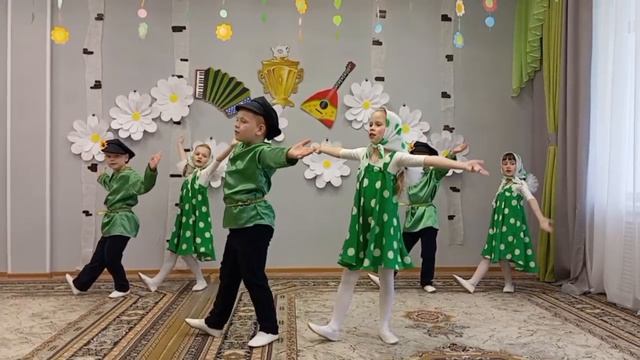 21782_17 „Танец «Танцуй, мирная Россия»“ Коллектив «Сказка»