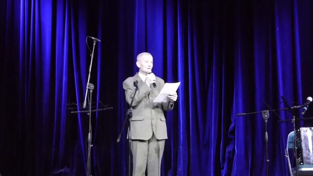 Николай Александрович Ярцев читает стихи поэта Василия Михайловича Леонова