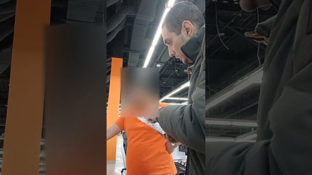 ч.1 Продавец DNS признается что ВИДЕОКАРТА НЕ ТСТ (1 Dns Kievskaya189b)