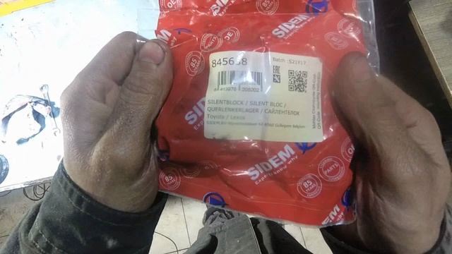 Toyota. Corolla. Е140-150. Замена сайлет-блоков рычагов передних.