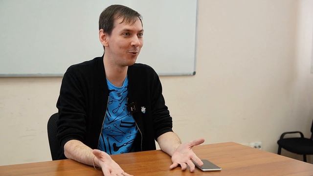 Интервью с преподавателем: Роман Витальевич Есин