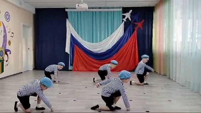 21782_14 „Танец «Радугой мирной парят купола»“ Коллектив «Колокольчик»