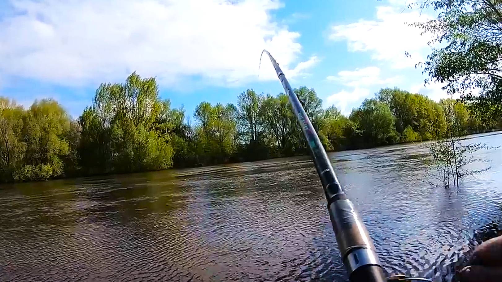 КЛЮЁТ БЕЗ ПЕРЕРЫВА!!! НАВАРИЛ КАШУ НА ЛЕЩА, А ОН ПРИШЕЛ С КОМПАНИЕЙ!!! Рыбалка на фидер весной