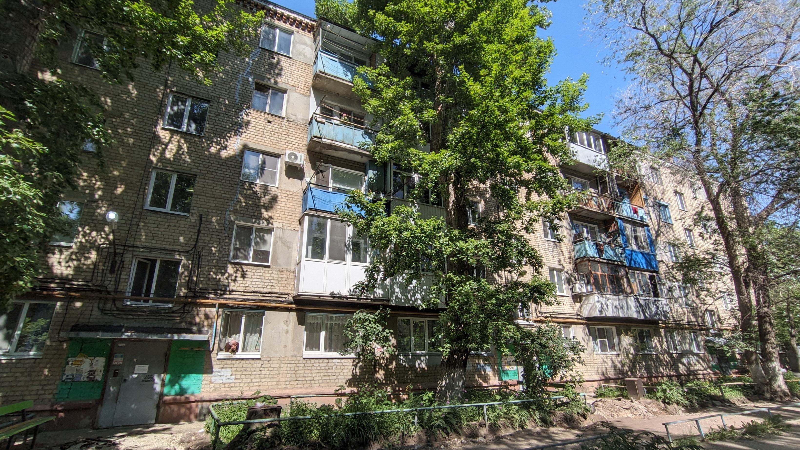 Продажа. 2-ком. квартира. Саратов, ул. 3-я Степная, 4