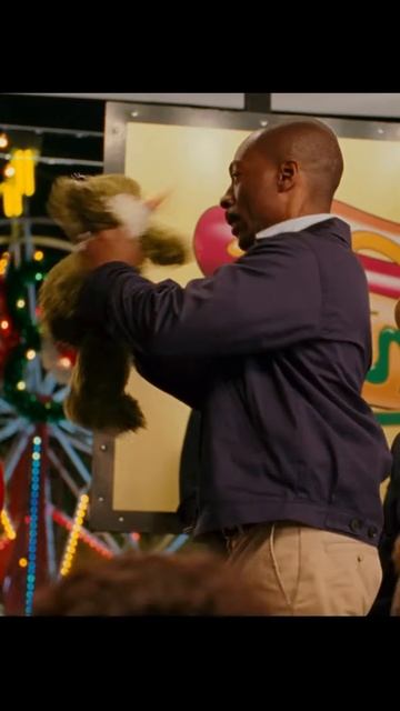 How do you eat a hot dog the fastest？#movie #film #viral