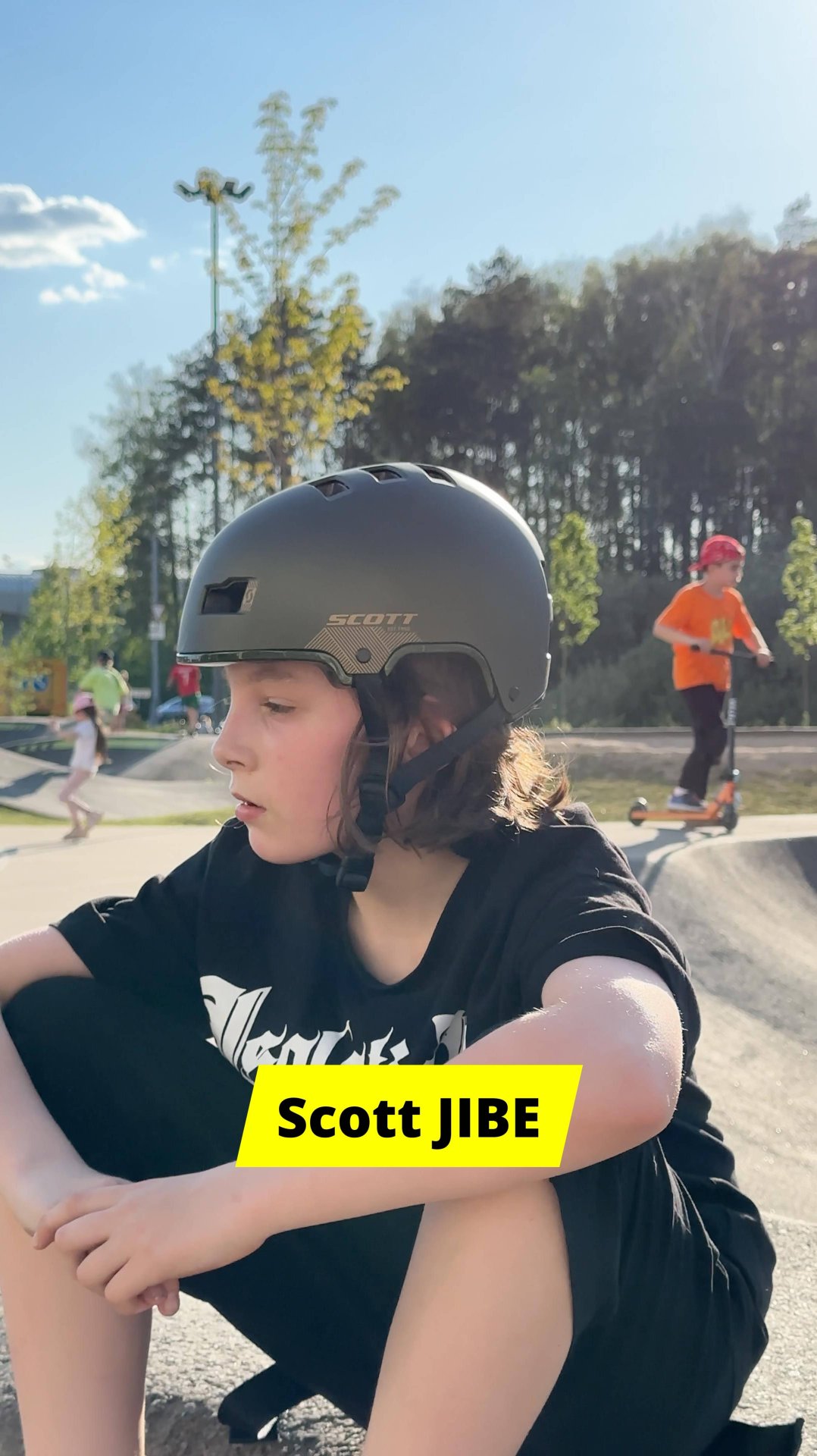 Лучший трюковой шлем для самоката, скейта и байка