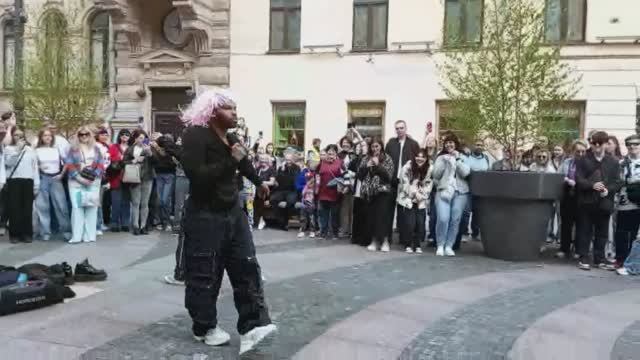 Питерцы развлекаются / Брейк-данс