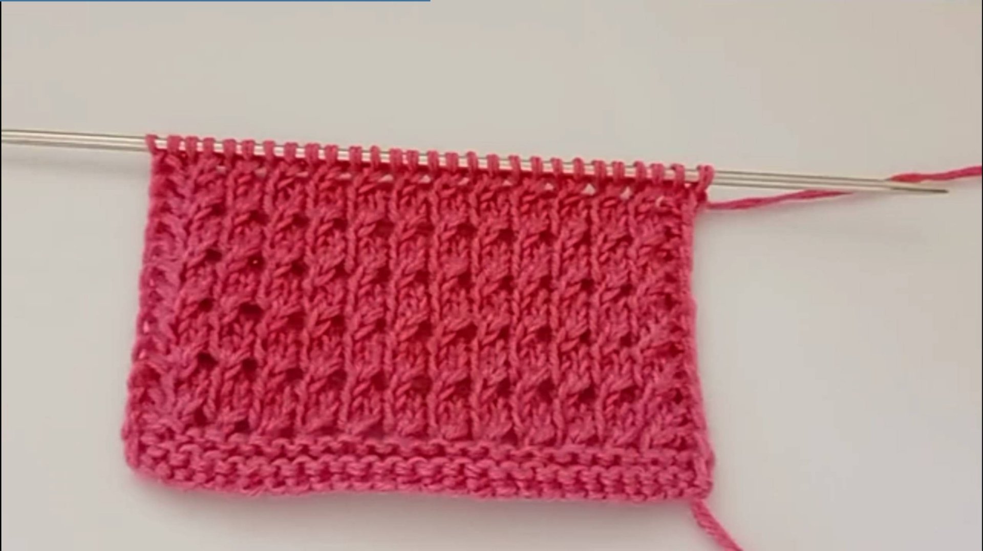 Ажурный узор спицами. 2 петли и 4 ряда.