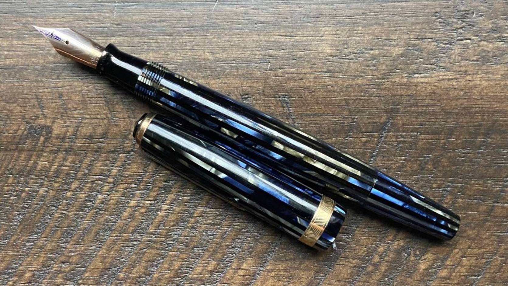 Перьевая ручка Parker Duofold 1945 года