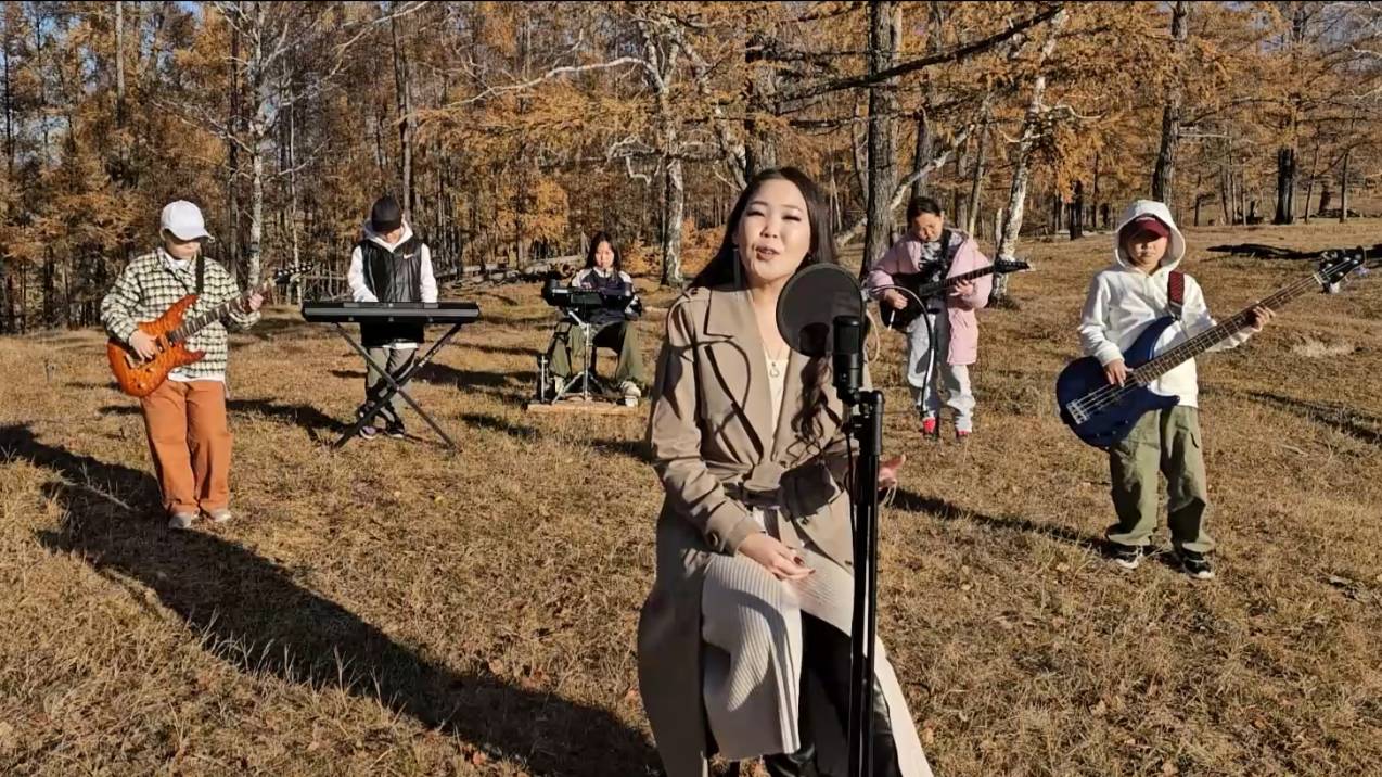 "Билинии" Анна Бурнашева тыллара (слова) уонна матыыба (мелодия). Ыллыыр (поёт) Прасковья Лебедева