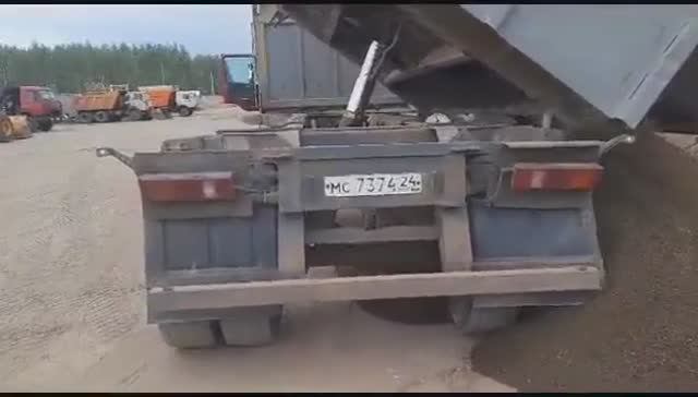 Гидроцилиндр 6501-8603510 5 штоков 20 тонн