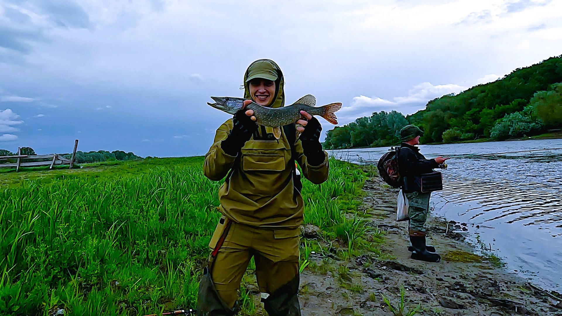 ЭТО ОЗЕРО ЗАКОЛДОВАНО второй год меня облавливают, мелкая щука лютует
