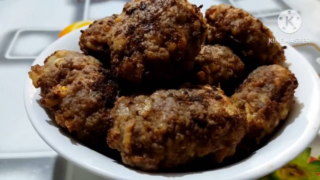 Вкусные сочные котлеты из фарша на сковороде. Жареные котлеты на сковороде из фарша