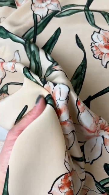 Шелк с вискозой и уникальным принтом