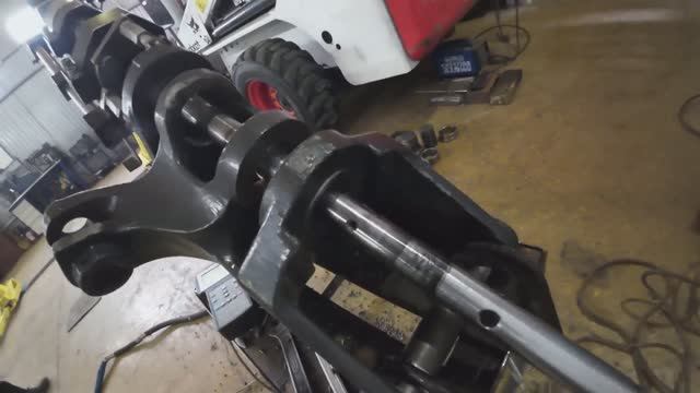 Восстановление посадочных мест тракторов К-700а, Т-150к и мини-экскаватора станками СТАНЭКСПЕРТ®