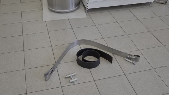 Правильный  хомут для кронштейна под бак MAN 620×670 – больше не сломается!