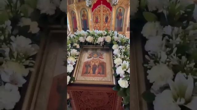 Украсили храм к празднику Вознесения Господня