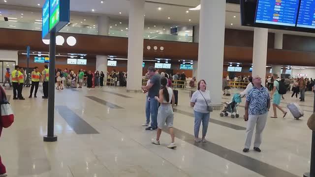 Турция_Анталия_аэропорт_24 мая 2025 г.
Бесплатный Wi-Fi.