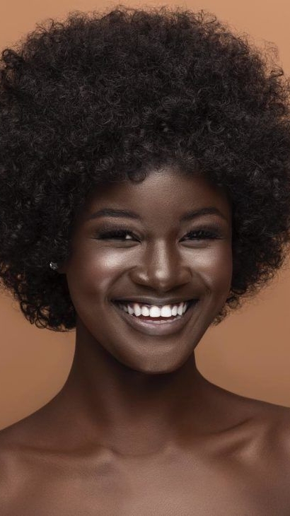 "Эбонитовая девушка" Худия Диоп #shorts #мода #худиядиоп #красота #модель