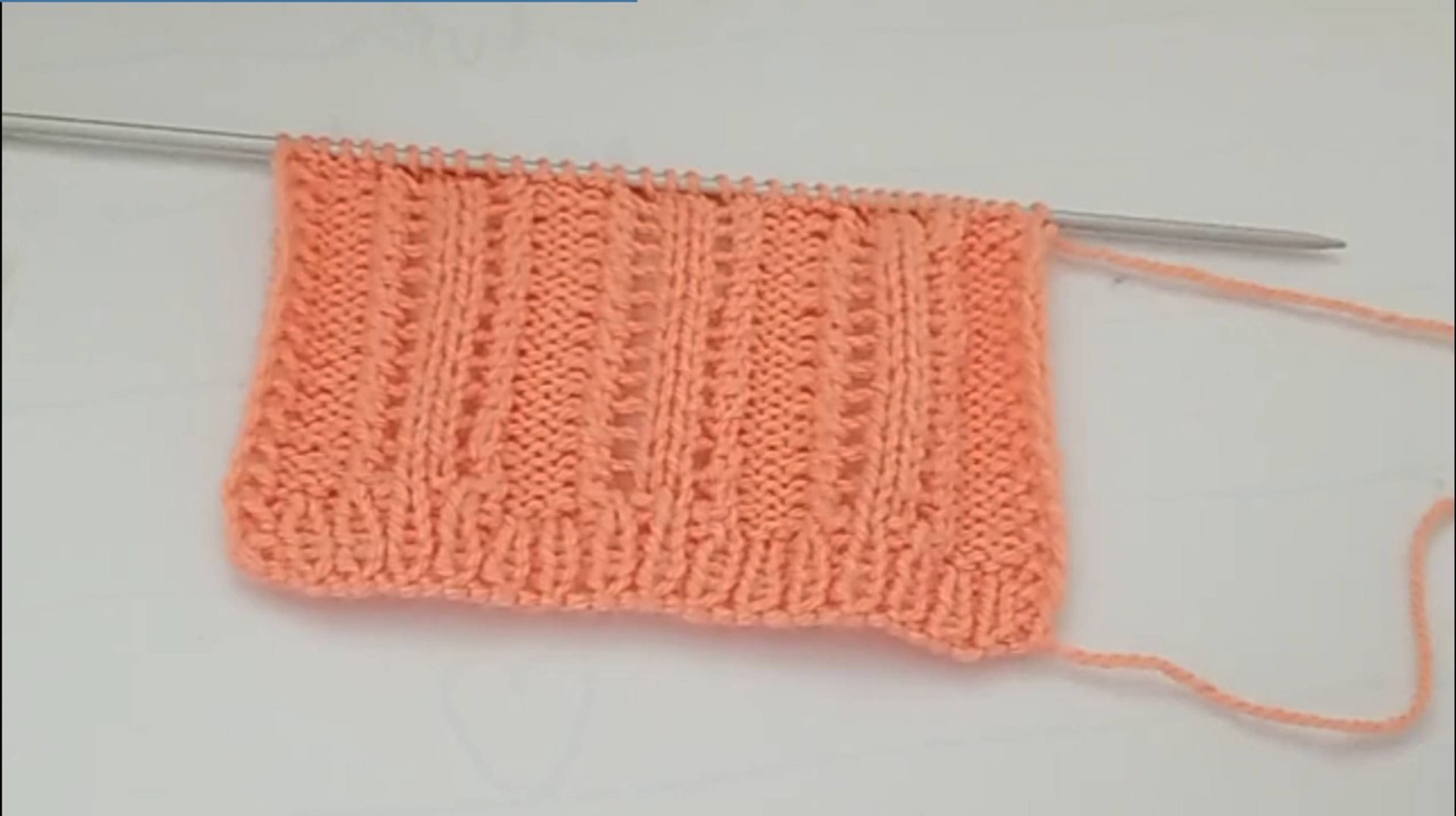 Очень лёгкий и красивый ажурный узор спицами.