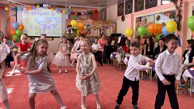 Танец "Кораблик детства"  (Татьяна Музыкантова) Группа №6 "Искорки"