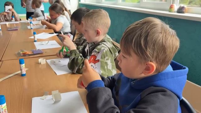 Мастер-класс "Щенок Лапа" для ребят из летнего лагеря.mp4