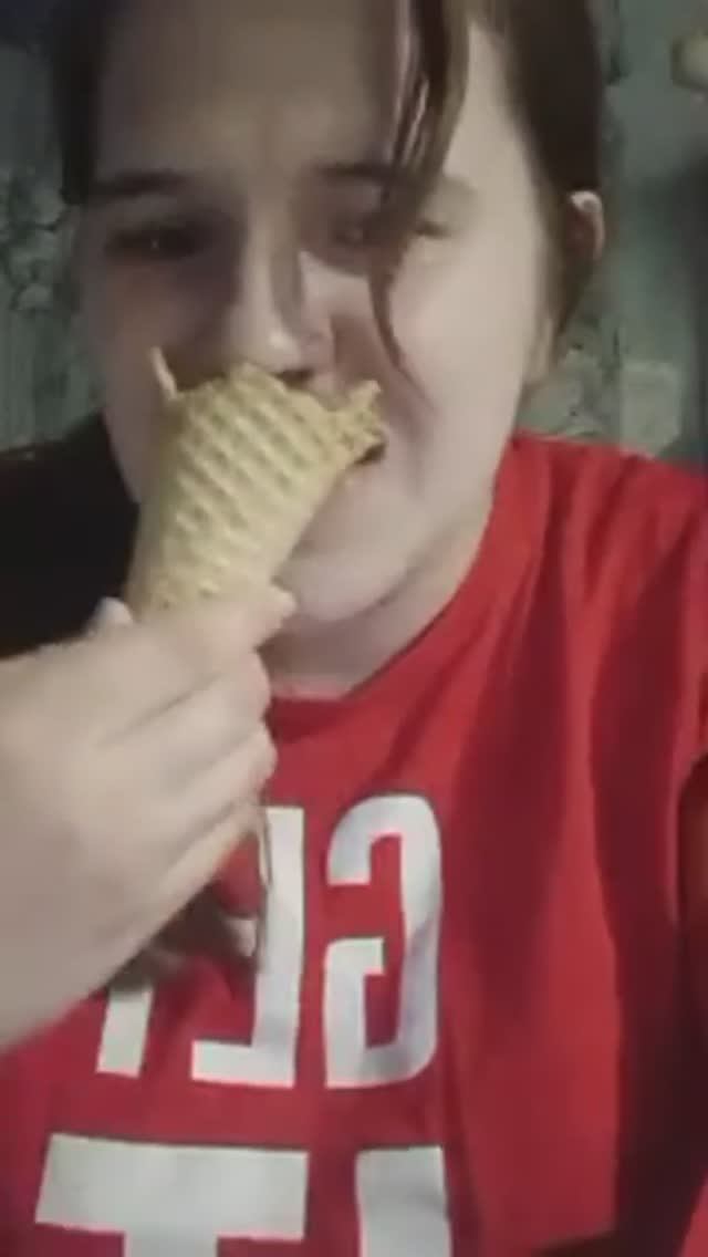 Мукбанг вкусное мороженное ))Ordinary people .Простые люди в прямом эфире! (новый)