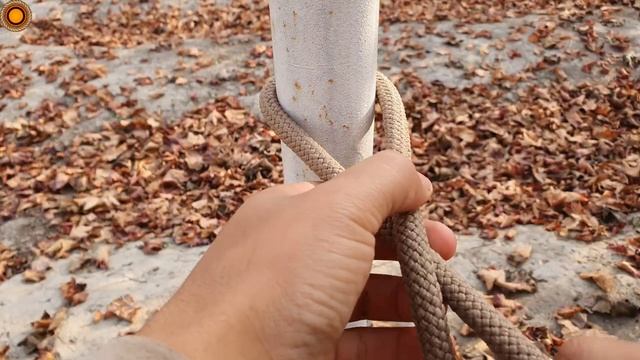 2 knots that are most necessary in everyday life