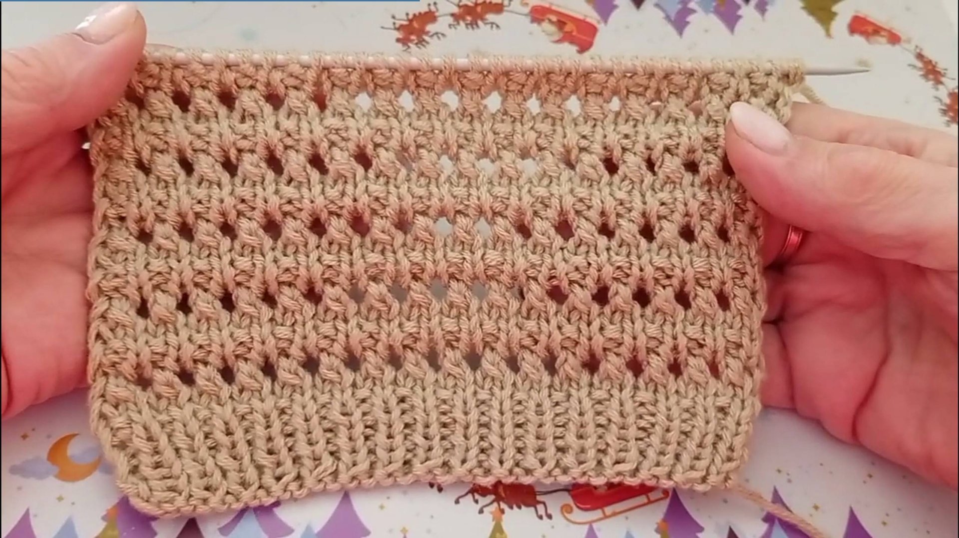 Ажурный узор спицами для начинающих.