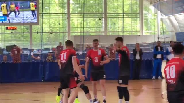 Крики слышны даже на Фрунзе , 9