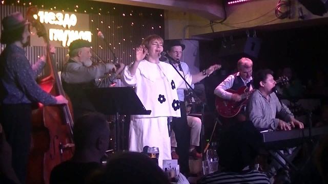 16. Лев Сандюк. У Черного моря