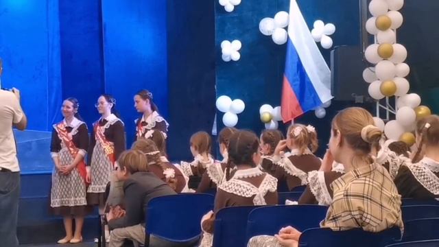 Последний звонок в Доброй школе на Сольбе