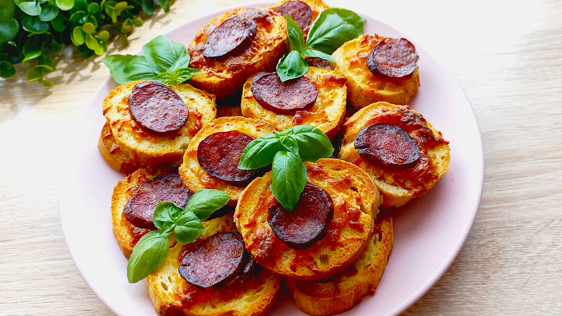 Лучший завтрак всего за 5 минут ! Хрустящий и насыщенный вкус 😋 Бутерброды, которые можно готовить