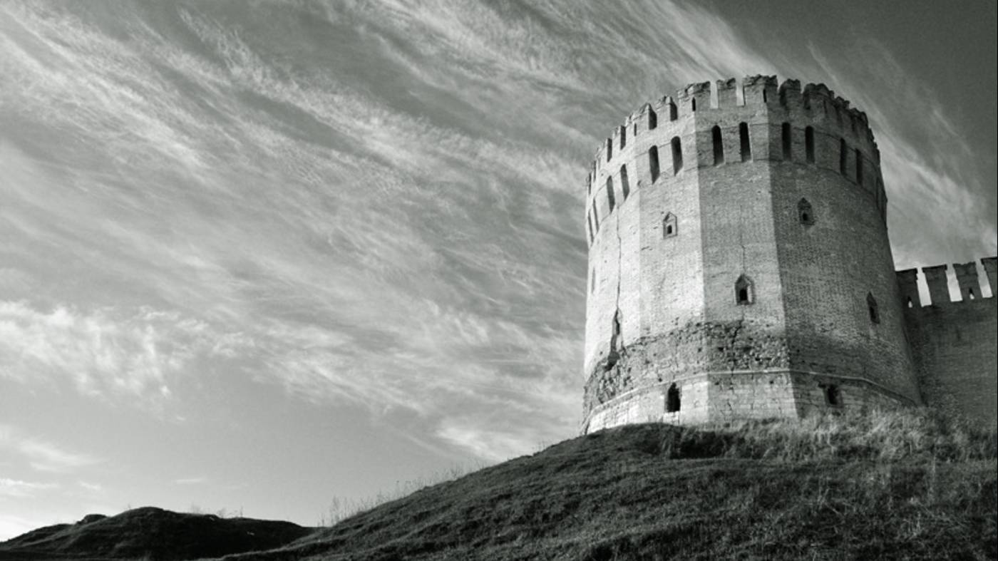 Смоленская Крепость. Башня Орел