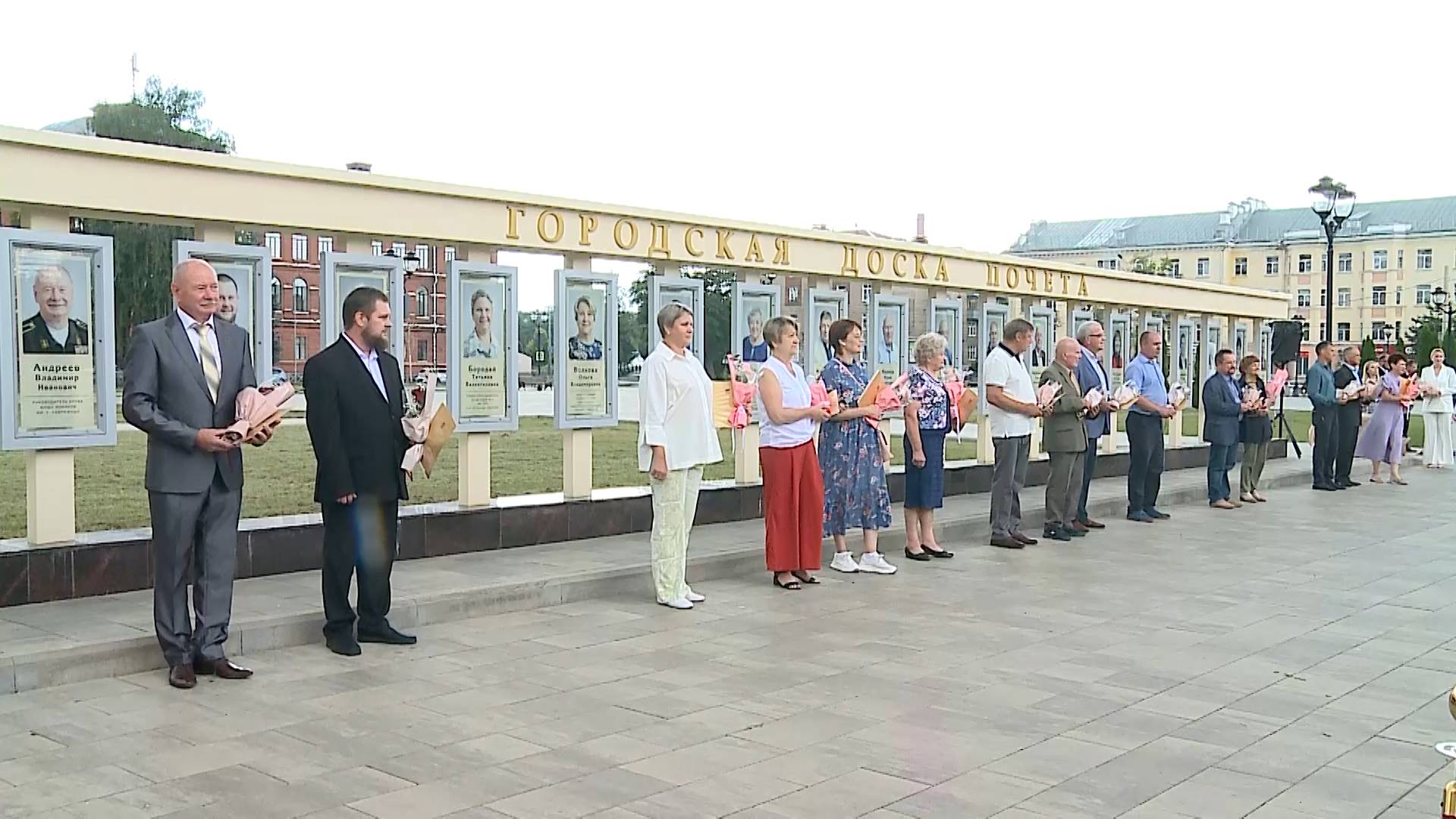 (Рыбинск-40) ДОСКА ПОЧЁТА: ЧЬИ ПОРТРЕТЫ РАЗМЕСТЯТ