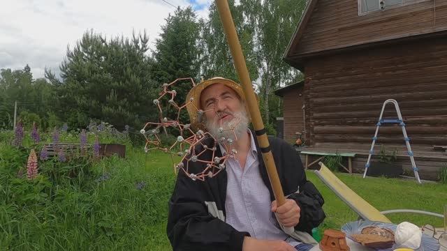 18 серия. Инопланетная рыбалка гения - Иннокентия | Сериал "Старики во Вселенной"