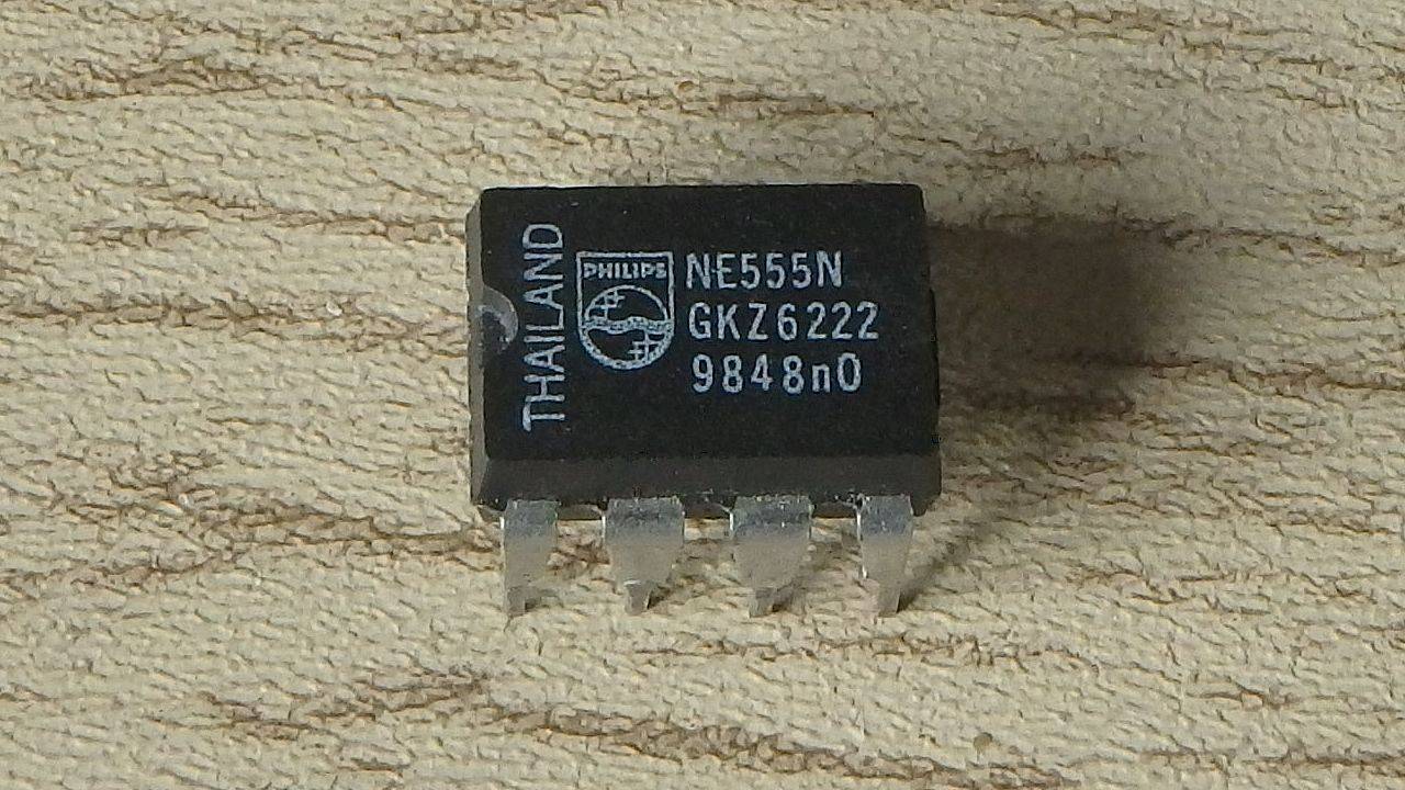 Циклический таймер на NE555.