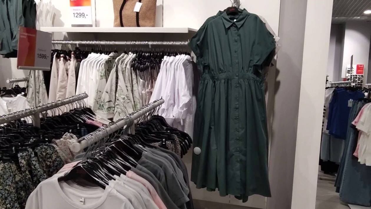 Практичные летние образы для Неё в Zolla #летняяодежданакаждыйдень