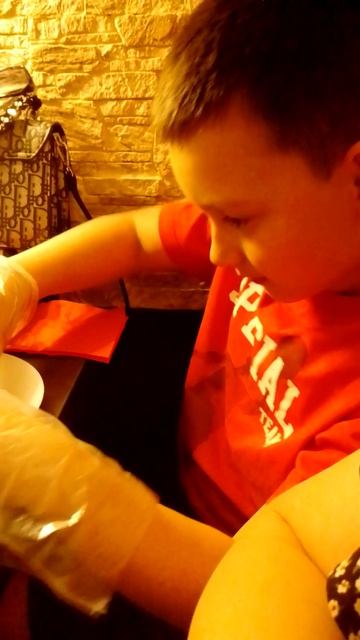 пробую чикенбургев в Фудзи. вкусно