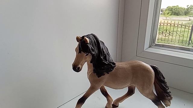 новости и обращение к каналу avant-guard(horse schleich)