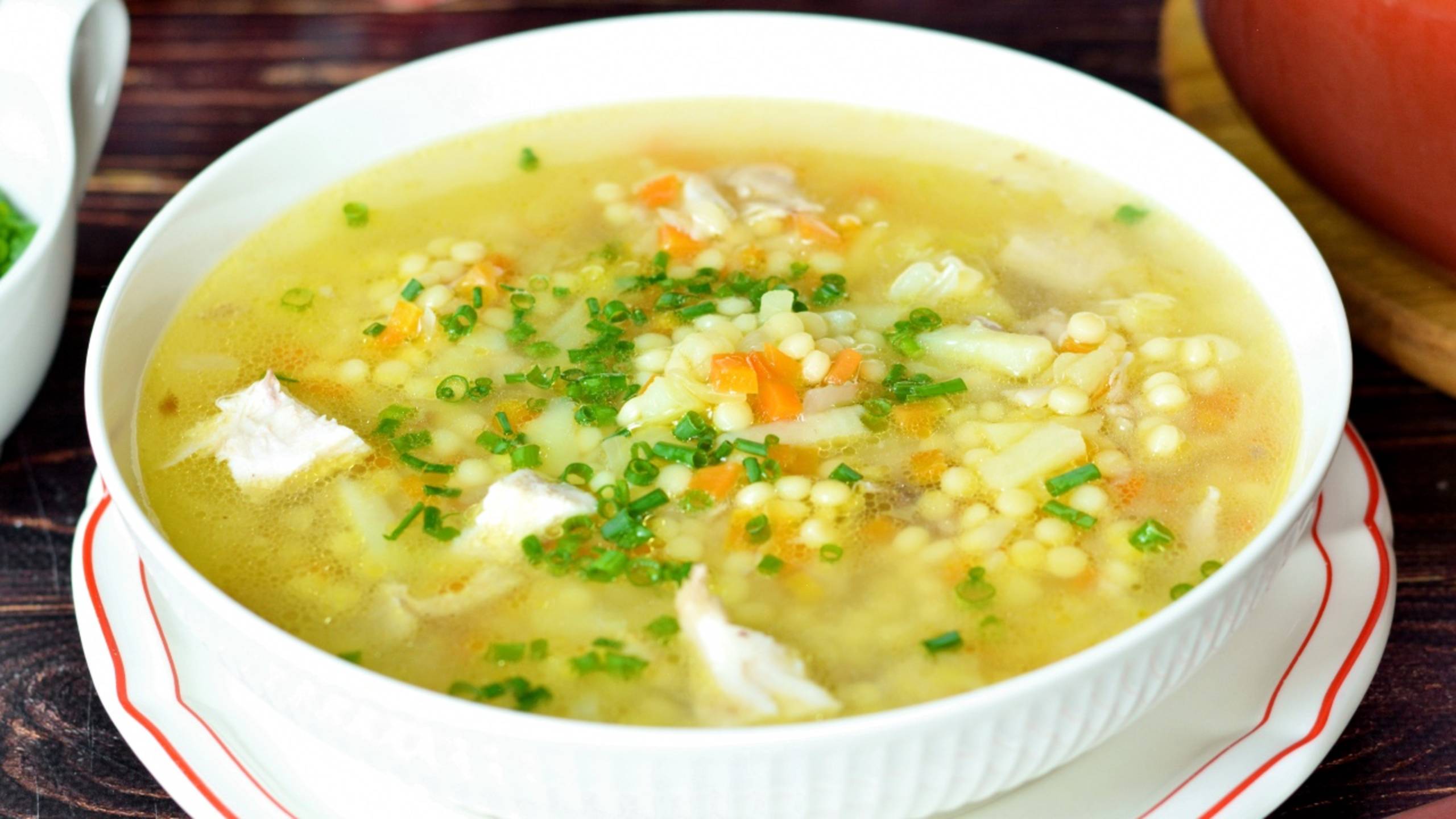 Нежный суп с курицей и птитимом - рецепт шаг за шагом