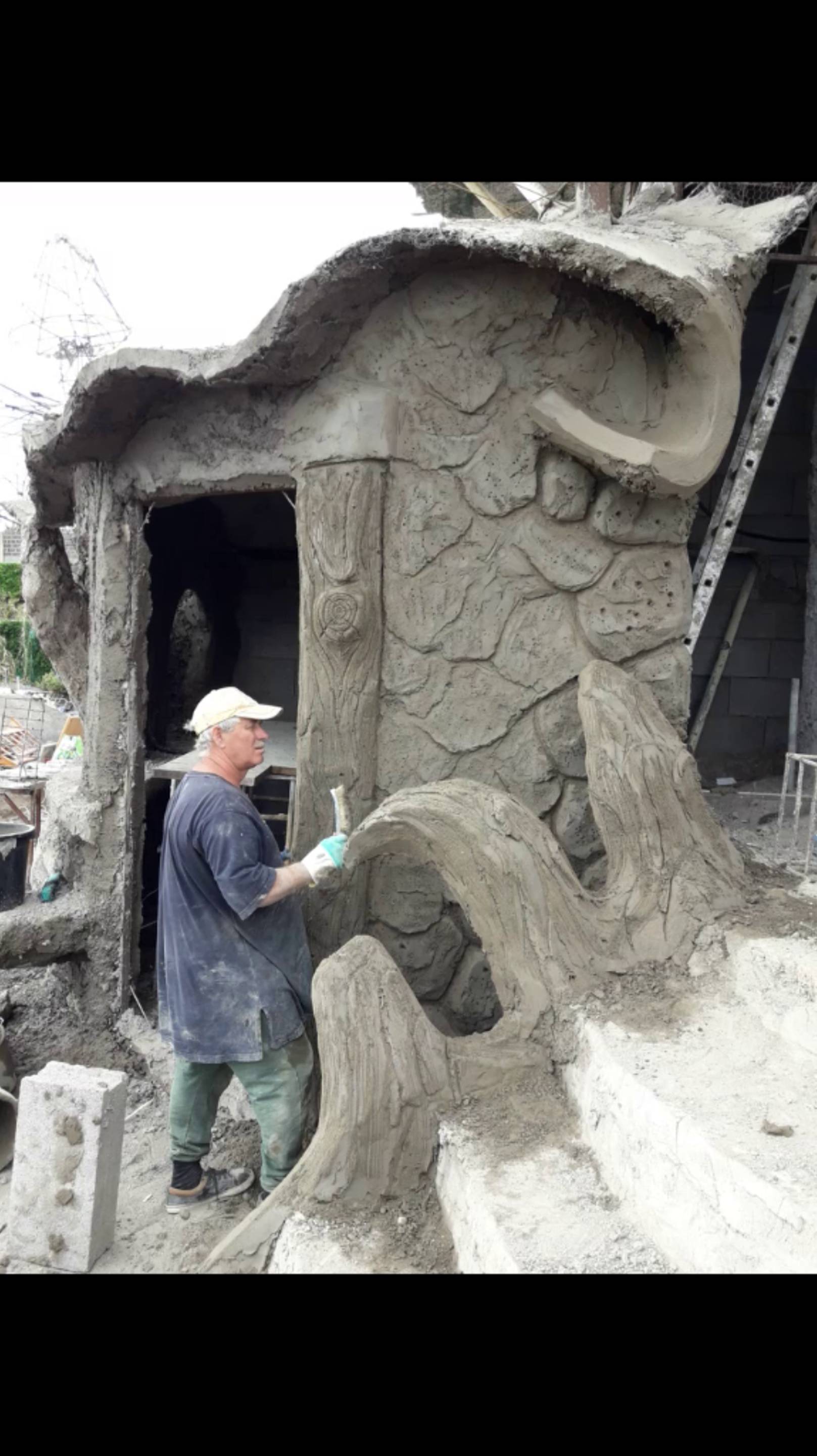 оформление гостиницы Аватар на Канарах заборы скульптуры. из  арт бетона.