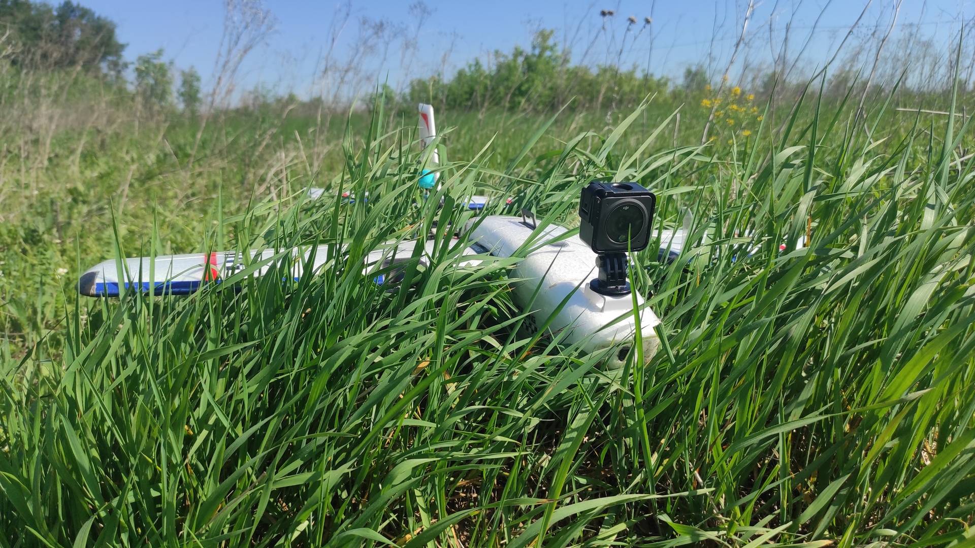 Полёты на пенолёте Hee Wing T1