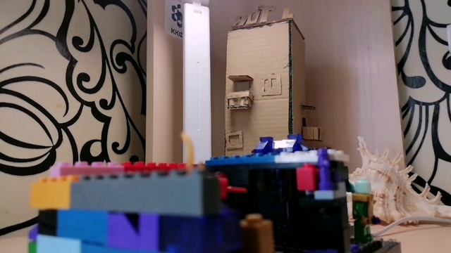 Как живут роботы в своём мини городе анимация