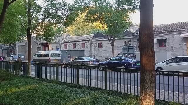 Центр Пекина 🌀 Осенний скверик и исторические улочки вечером