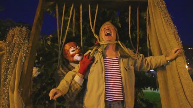 17 серия. Ох и страшное кЫно | Сериал "Дядя Витя и ВиктОр Бон-Бон"