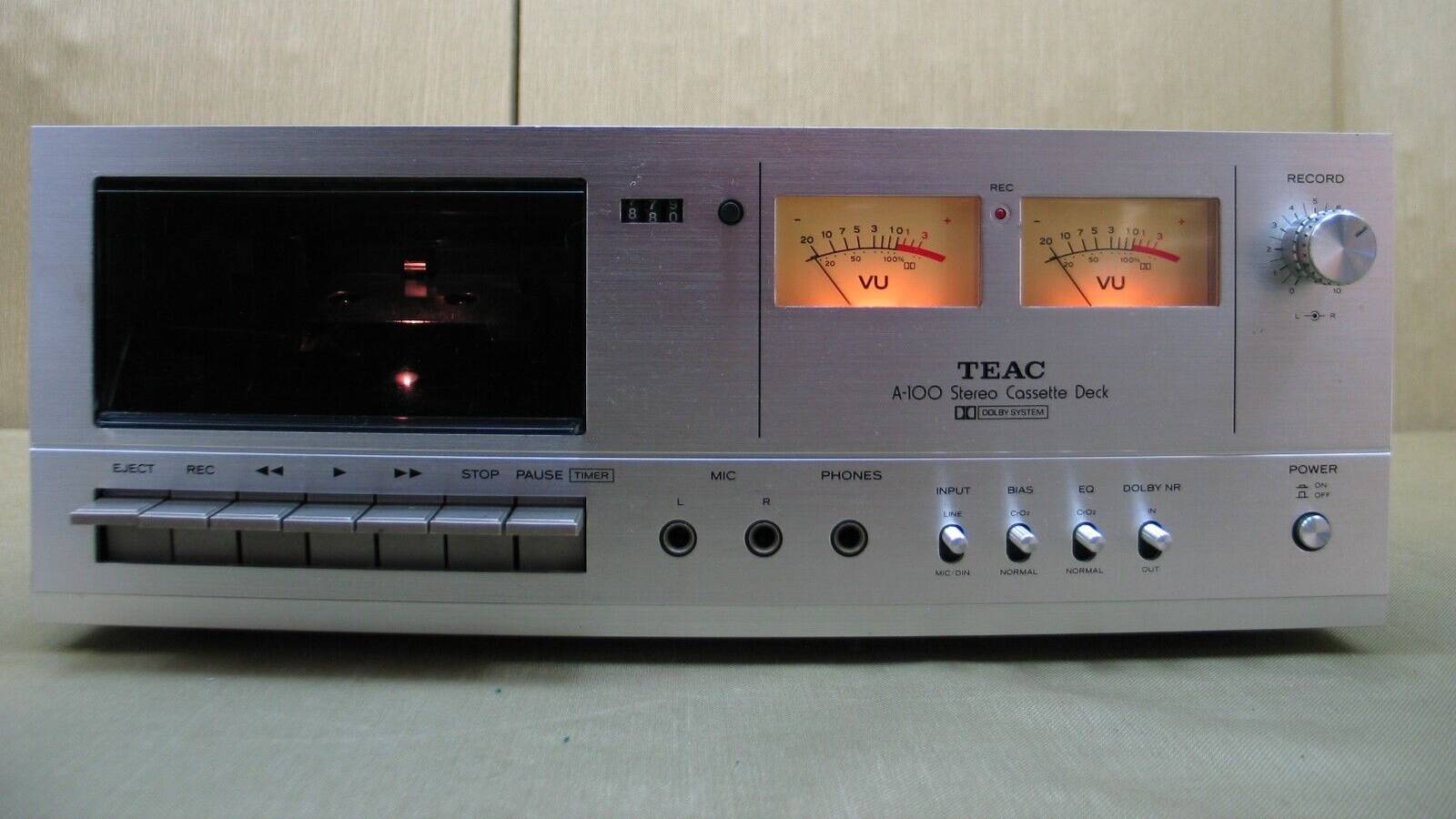 Винтажный стереомагнитофон TEAC A-100 с кассетной декой-Япония-1976-1977-год