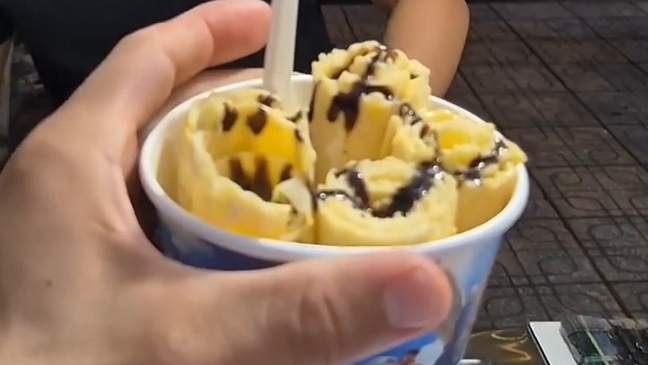 Уличное МОРОЖЕНОЕ во Вьетнаме...🍨😋